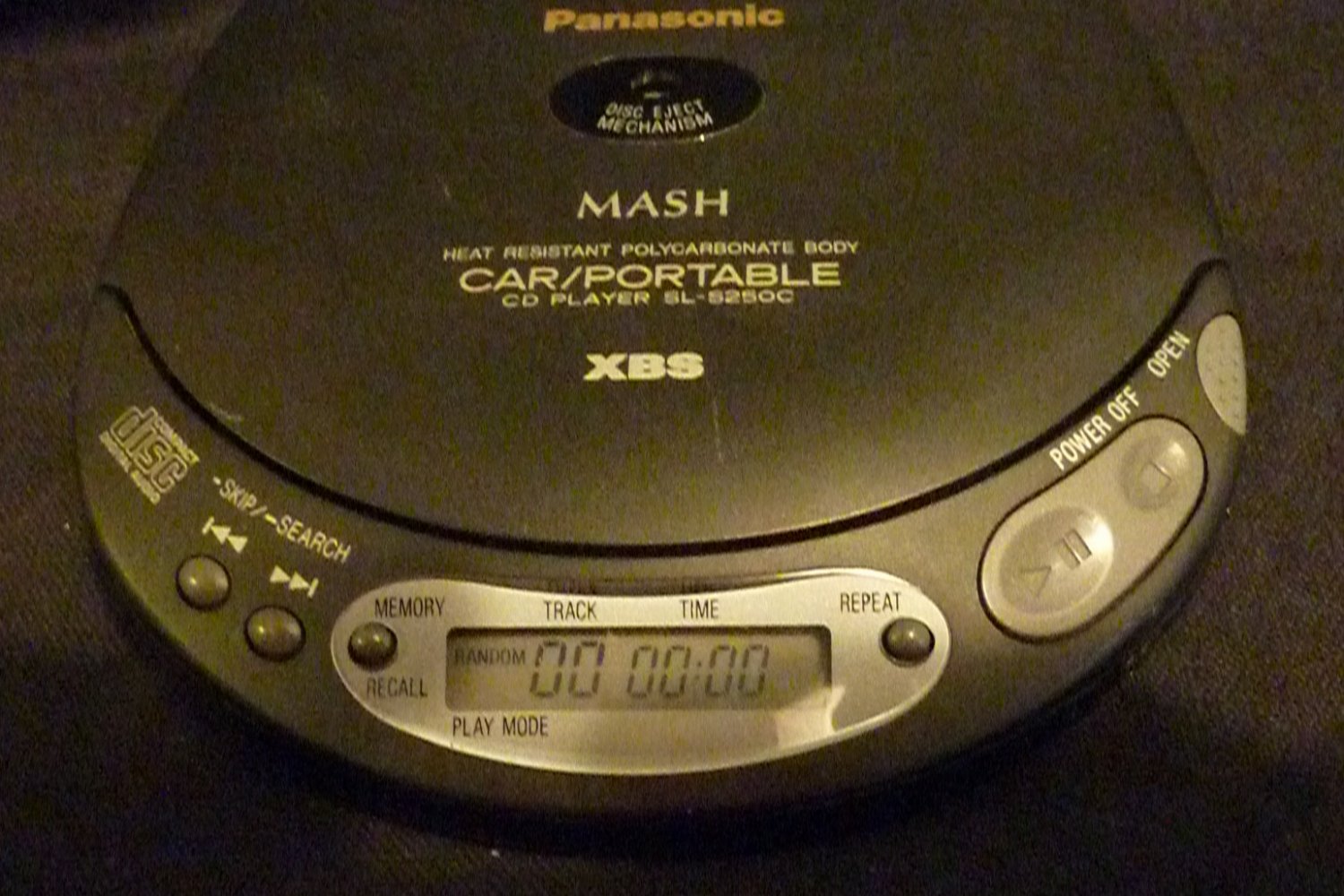 Panasonic SL-250C MASH "Walkman - type" CD PLAYER (1995)