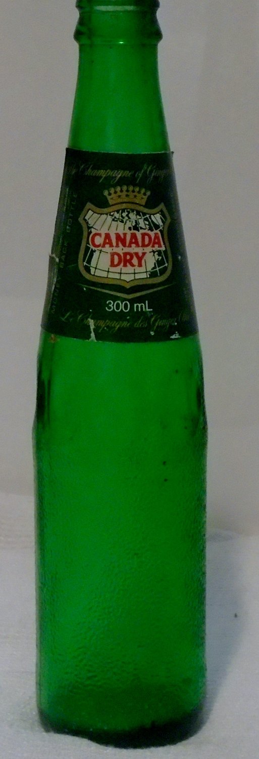 Canada Dry 300 ML green glass pebbled bottle