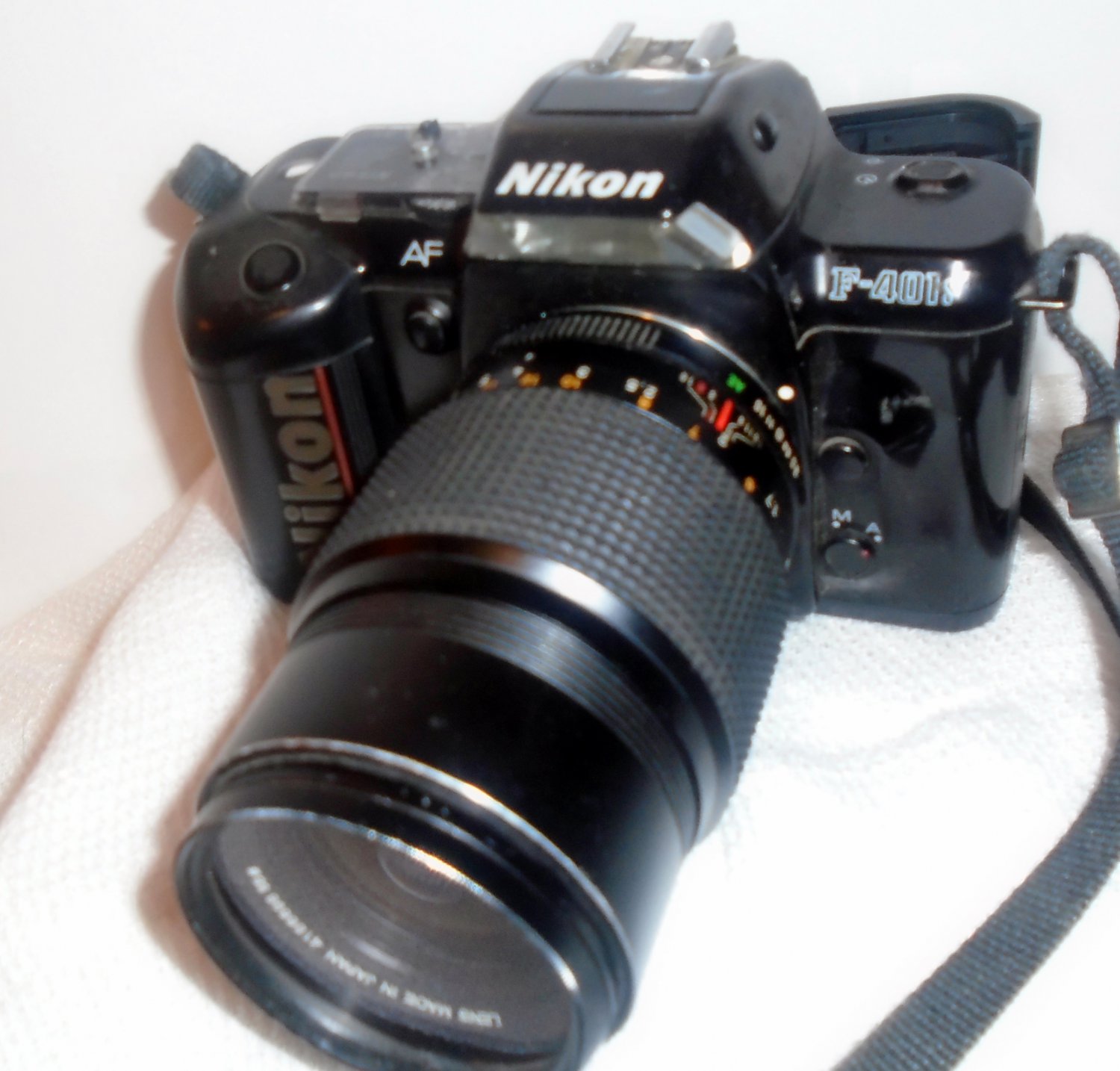 Nikon AF F-401s 35mm Camera with Konica Hexar AR 135mm F3.5 Lens Field Bag