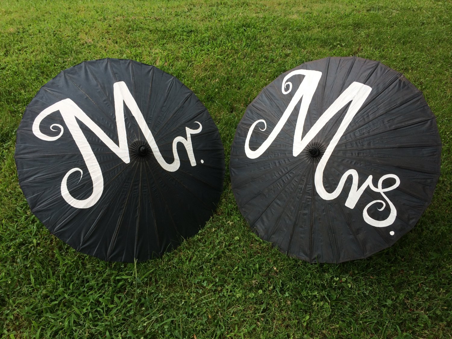 Mr Mrs Paper Parasol for Wedding, Black Paper Umbrella