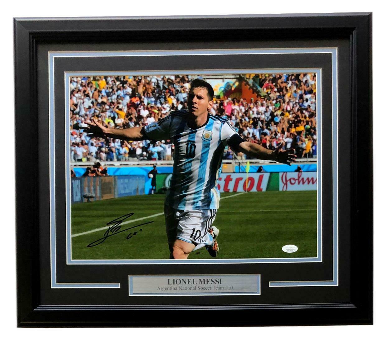 Lionel Messi Argentina Signed Framed 12x16 Photo JSA