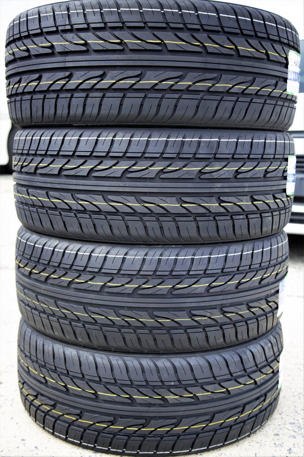 Haida Racing HD921 295/25R22 ZR 97W XL High Performance Tire