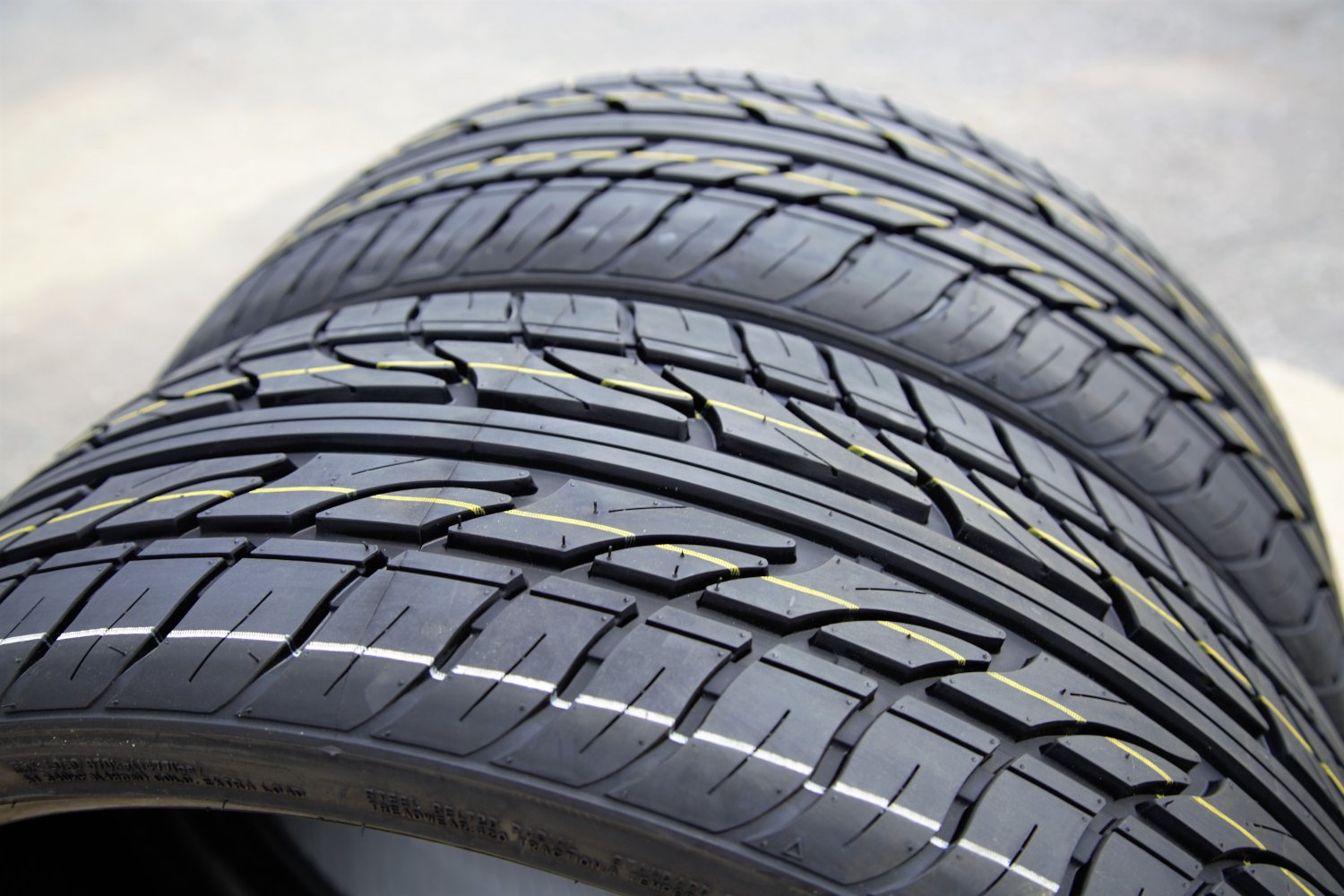 Haida Racing HD921 295/25R22 ZR 97W XL High Performance Tire