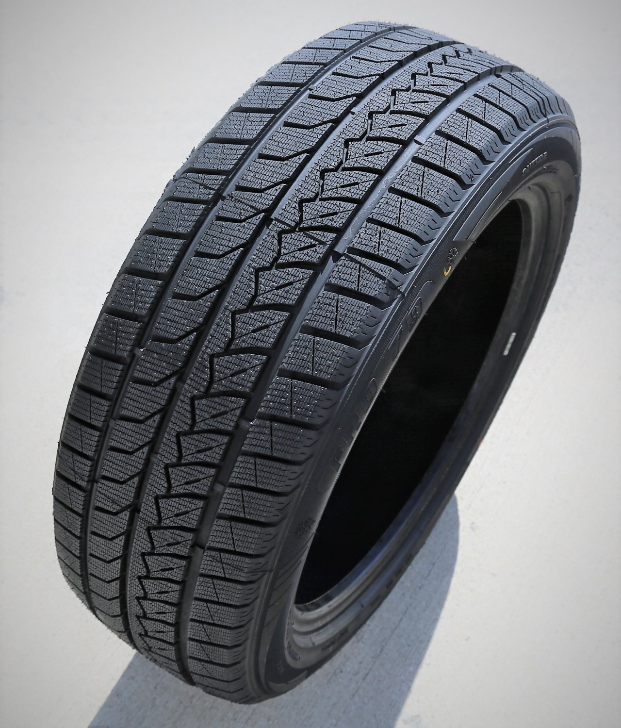 Tire Farroad FRD79 215/65R16 98H (Studless) Snow Winter