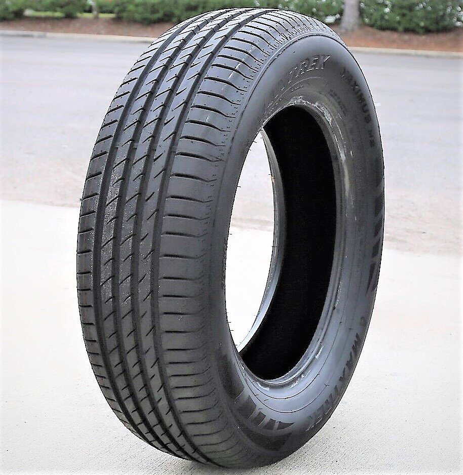 Tire Maxtrek Maximus M2 215/55R17 98V XL AS A/S Performance