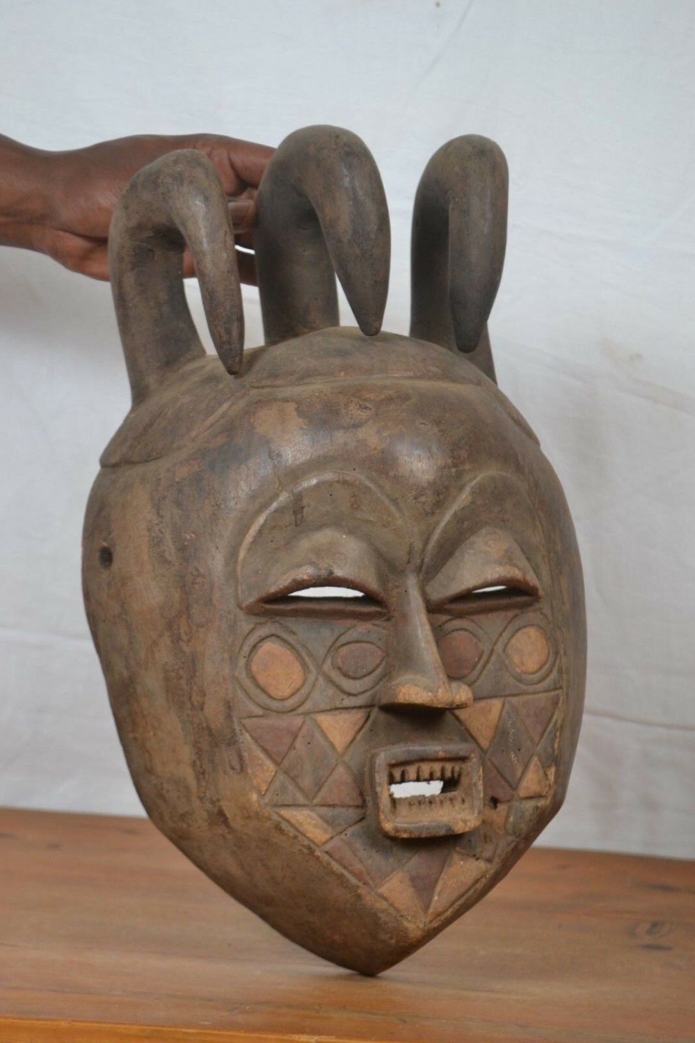 African tribal Art, AMAZING Tetela mask from DRC Congo.