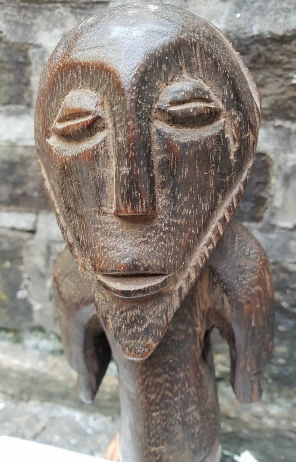 African ,beautiful pres-bembe statue from Republic of Congo, DRC