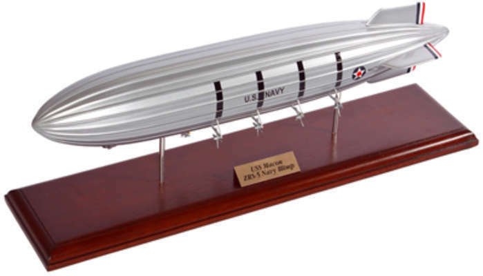USS Navy Airship Macon ZRS-5 Blimp Zeppelin 20.50" Wood Model Aircraft
