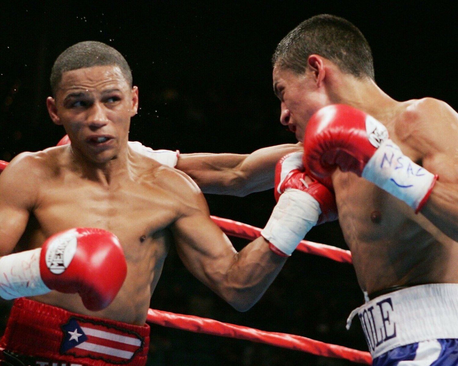 IVAN CALDERON 8X10 PHOTO BOXING PICTURE