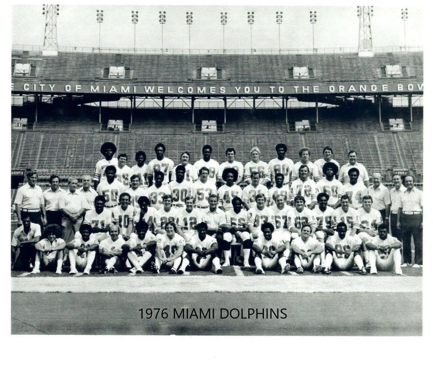 1976 MIAMI DOLPHINS 8X10 TEAM PHOTO PICTURE NFL FOOTBALL B/W