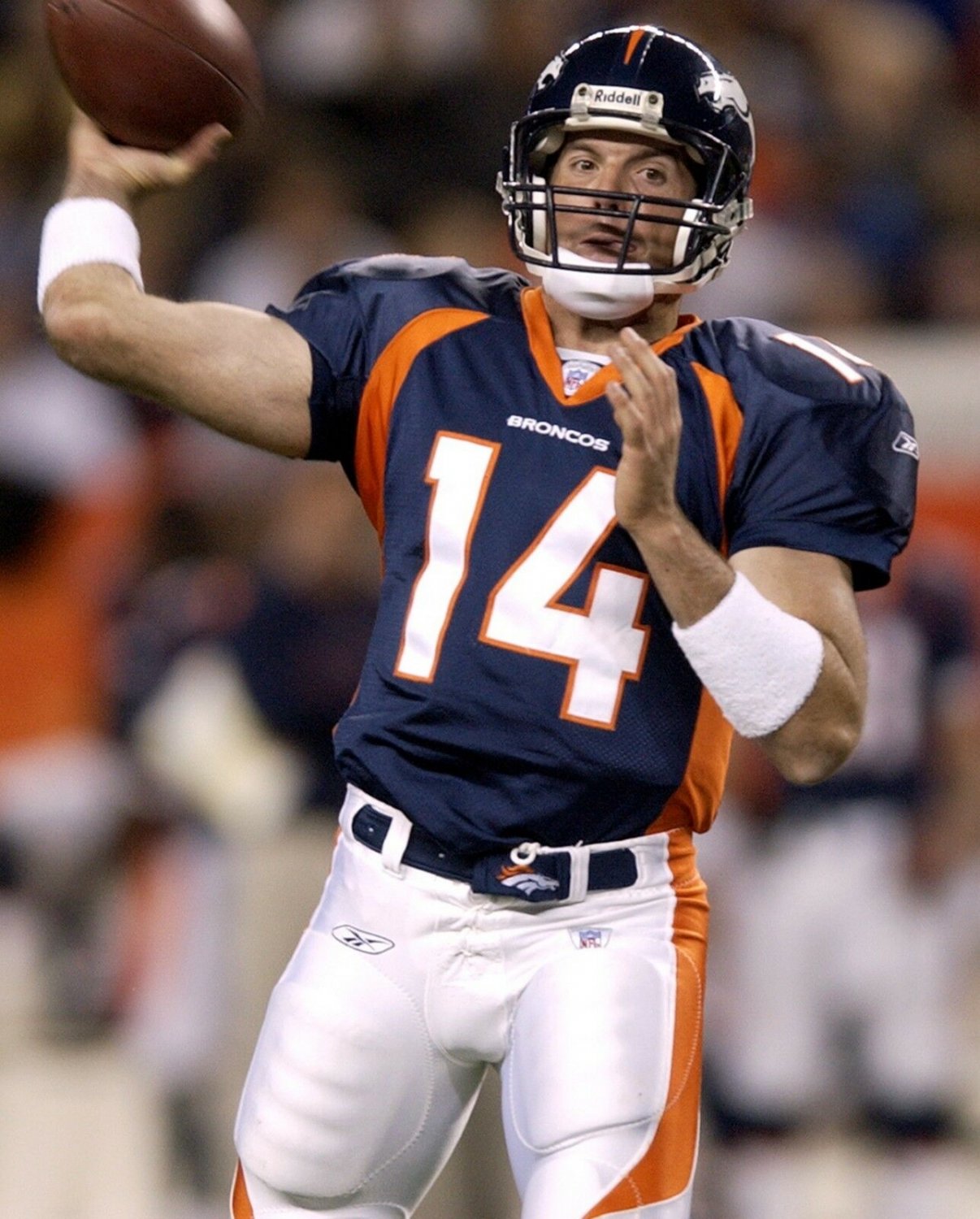 BOB GRIESE 8X10 PHOTO DENVER BRONCOS PICTURE NFL FOOTBALL PASSING