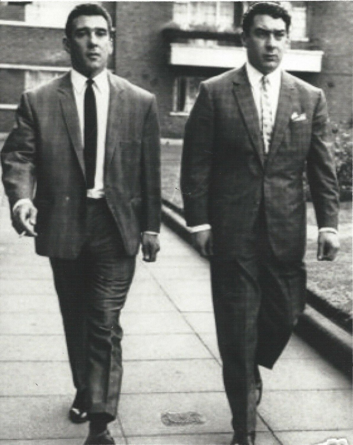 THE KRAY TWINS 8X10 PHOTO MAFIA ORGANIZED CRIME MOBSTER MOB PICTURE