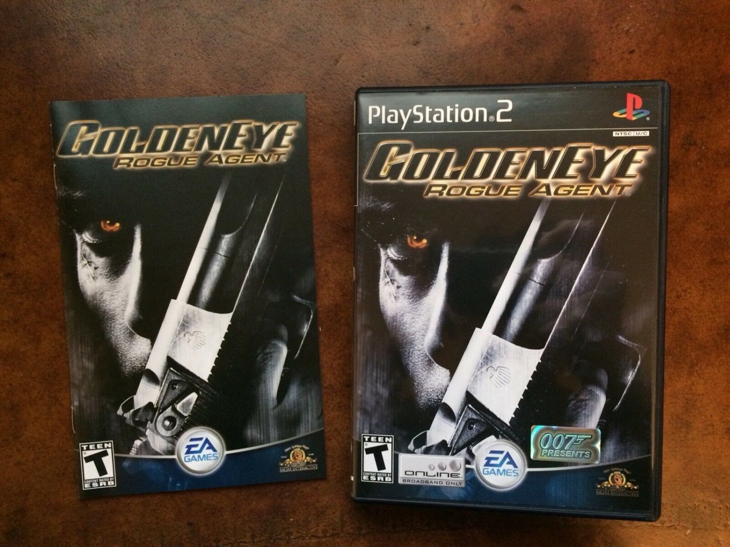 GoldenEye: Rogue Agent (Sony PlayStation 2, 2004) LIKE NEW with BOOKLET