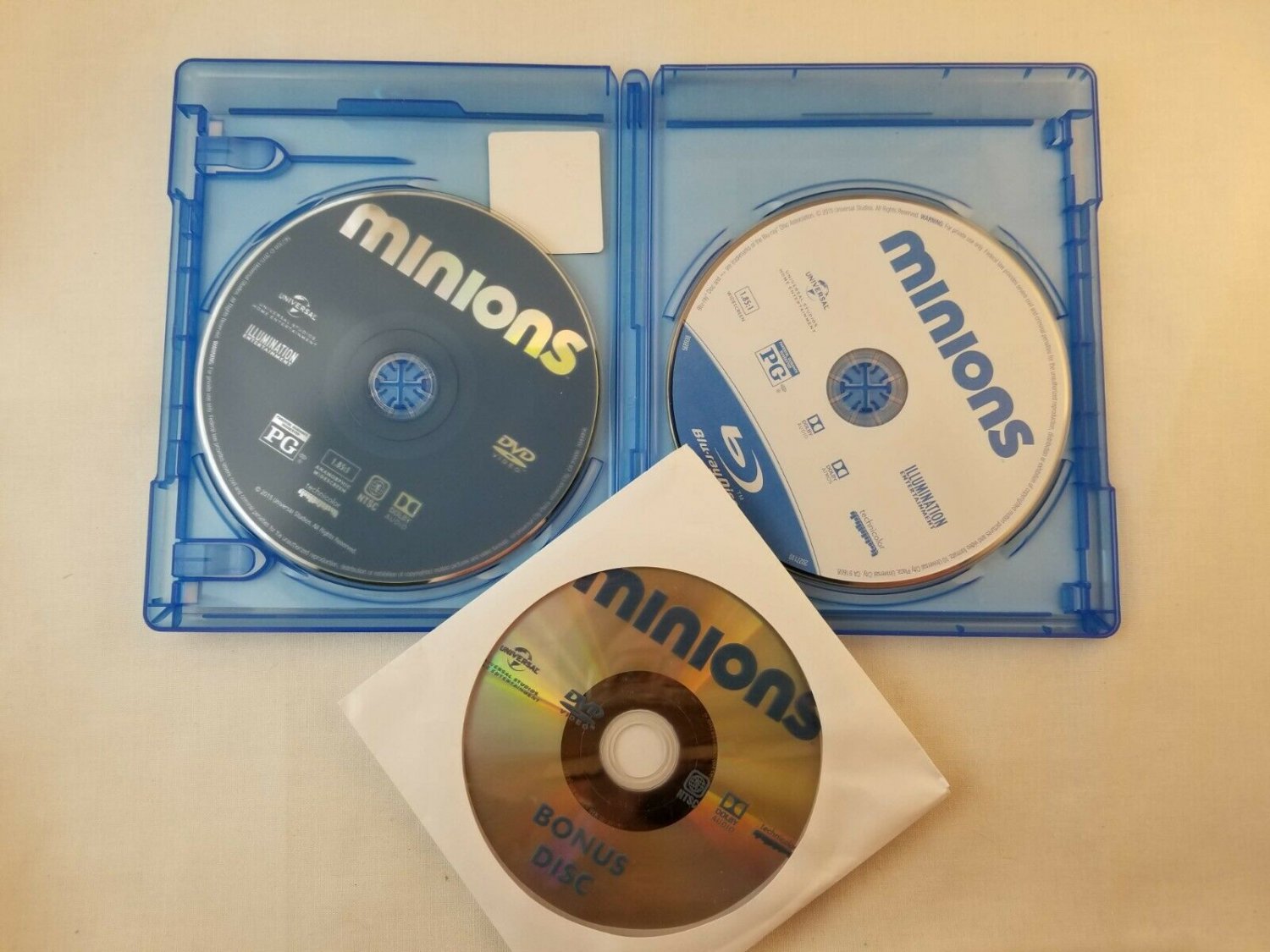 Minions (Blu-ray, DVD, 2-Disc Set, 2015) With Bonus Disc LIKE NEW with ...