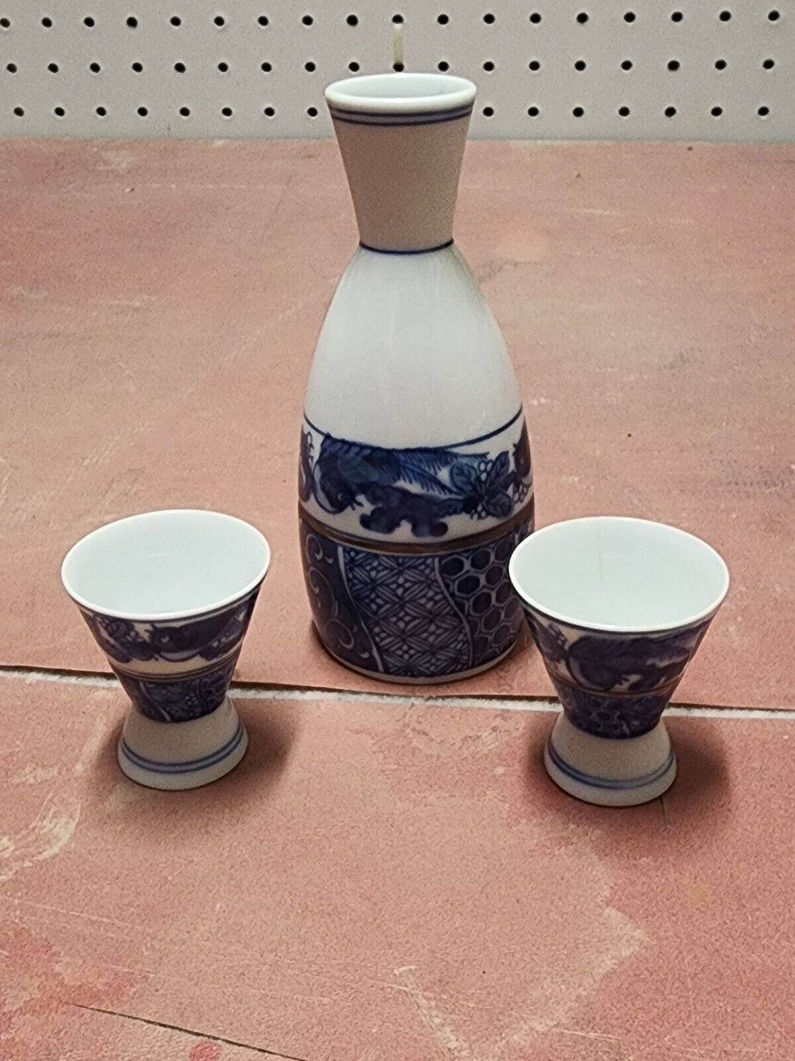 Vintage Japanese Blue And White Hand Painted Birds Sake Set Sake Jug 2 Cups