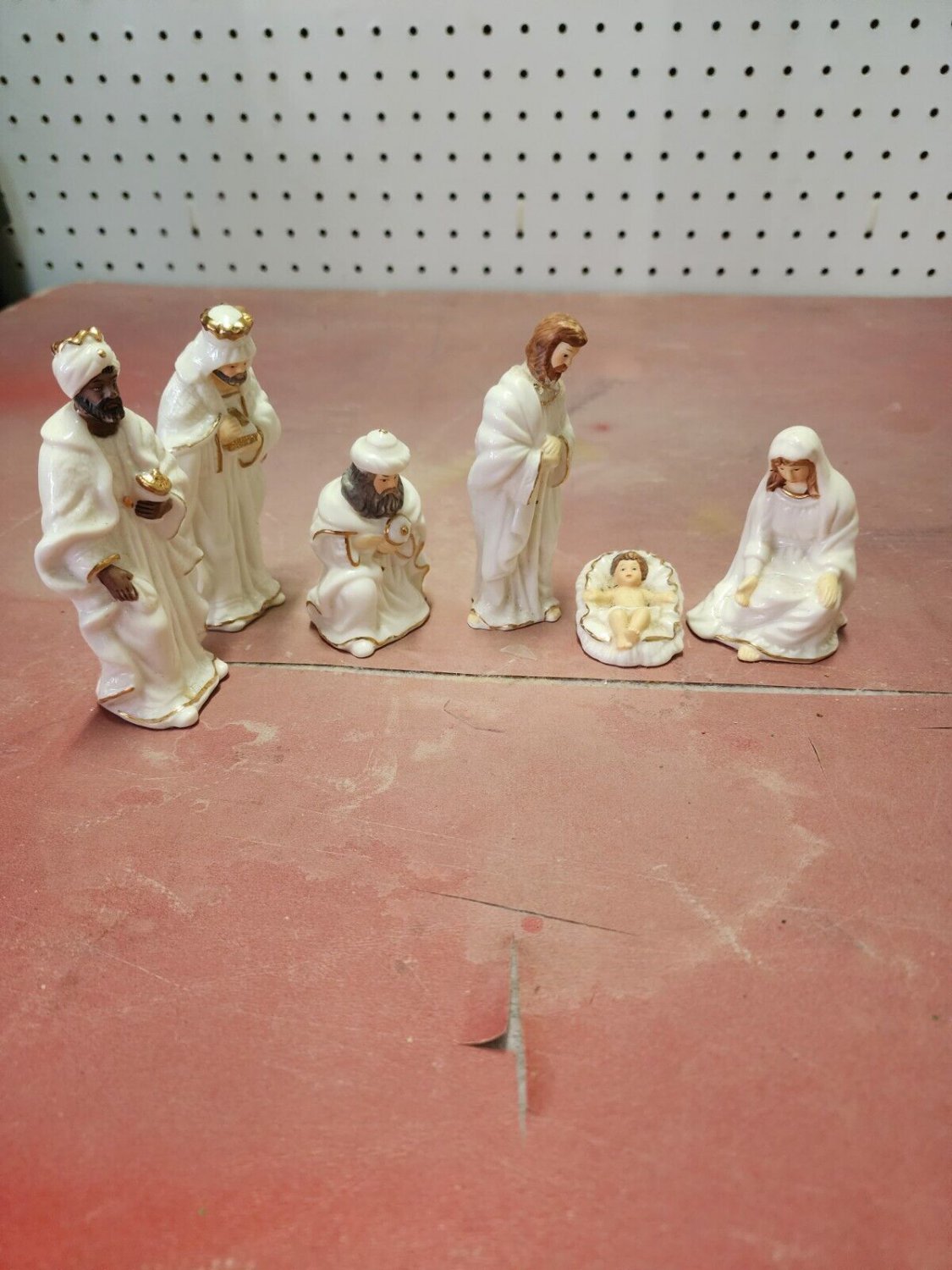 Vintage White Porcelain Nativity Set Jesus Mary Joseph Wisemen Shepherd
