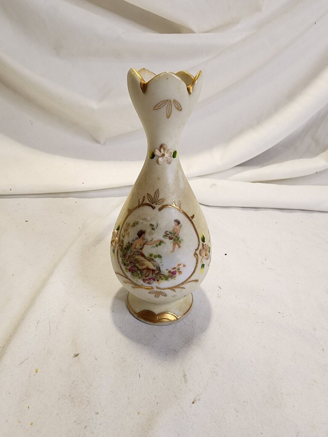 Vintage Ardalt Japan White Porcelain Hand Painted Moriage Vase Floral ...