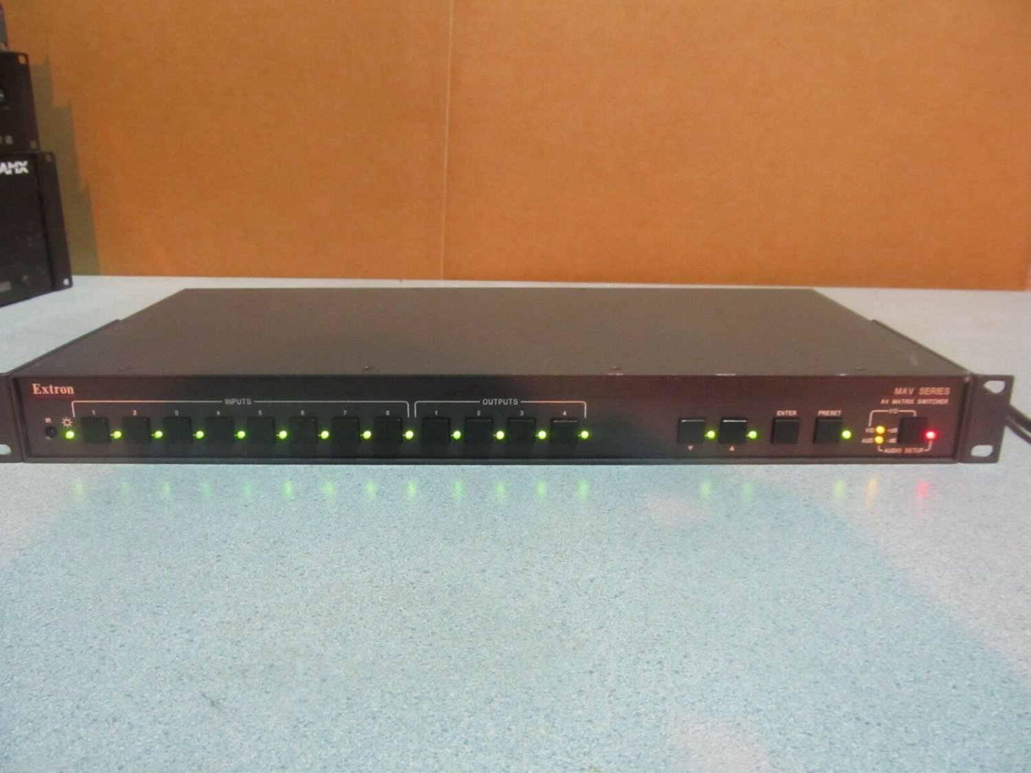 Genuine Extron MAV SERIES AV Matrix Switcher MAV 84SVA 100-240 V