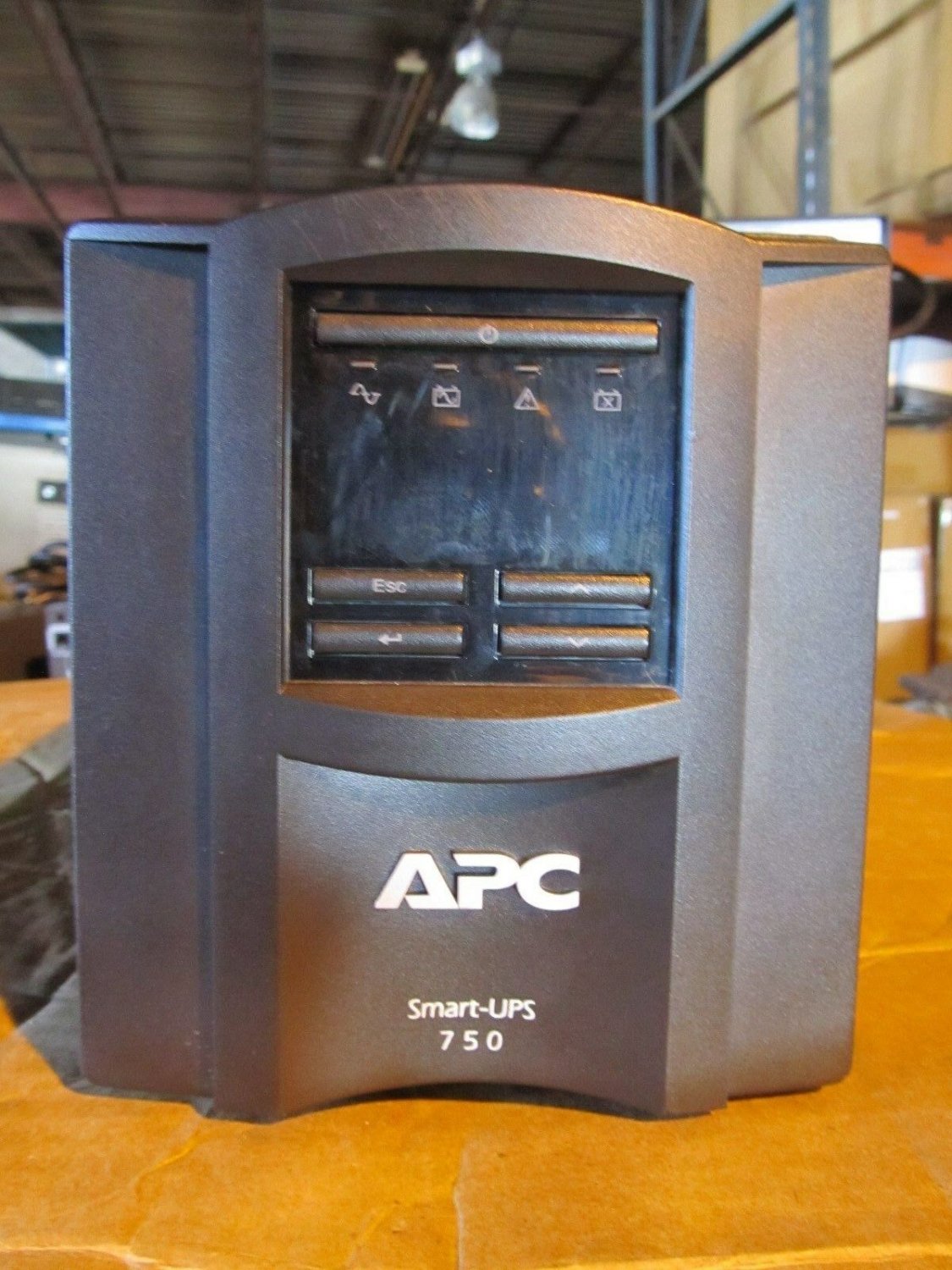 OEM APC Smart UPS 750 model SMT750 750 (No Batteries) No battery cable