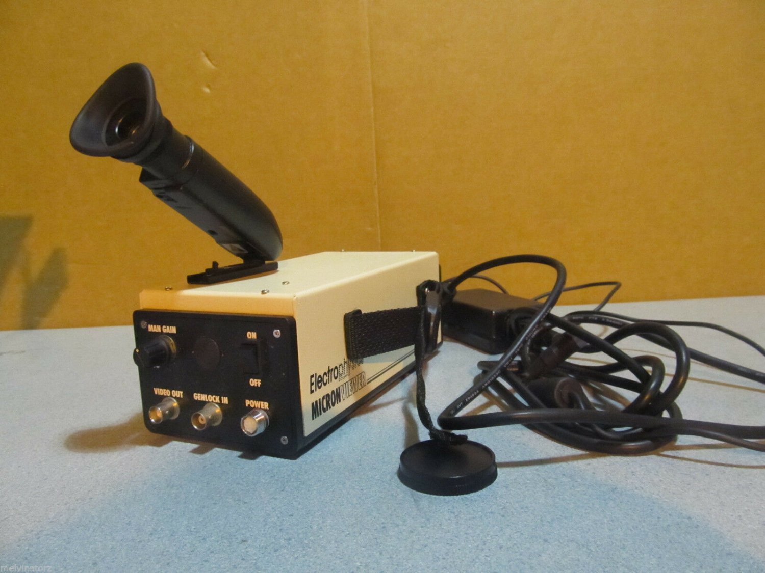 electrophysics micronviewer 7290A NIR camera w/ 25mm F/1.4 Lens w/ power adapter