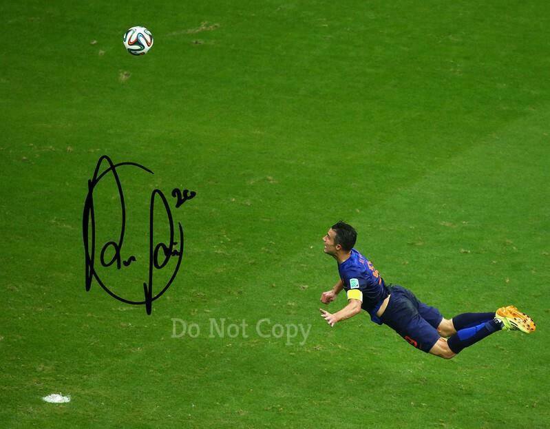 ROBIN VAN PERSIE SIGNED PHOTO 8X10 RP AUTOGRAPHED PICTURE MANCHESTER UNITED