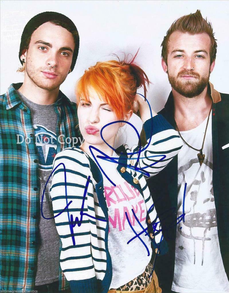 * PARAMORE GROUP SIGNED POSTER PHOTO 8X10 RP AUTOGRAPHED PICTURE HAYLEY ...