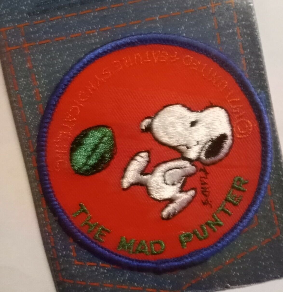 Snoopy - The Mad Punter - Peanuts - 1971 embroidered sew on Patch