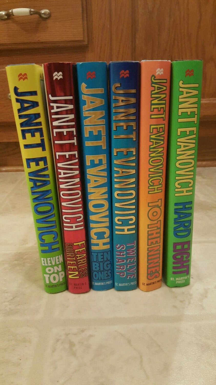 Janet Evanovich A Stephanie Plum Crime Fiction Novels, Lot of 6