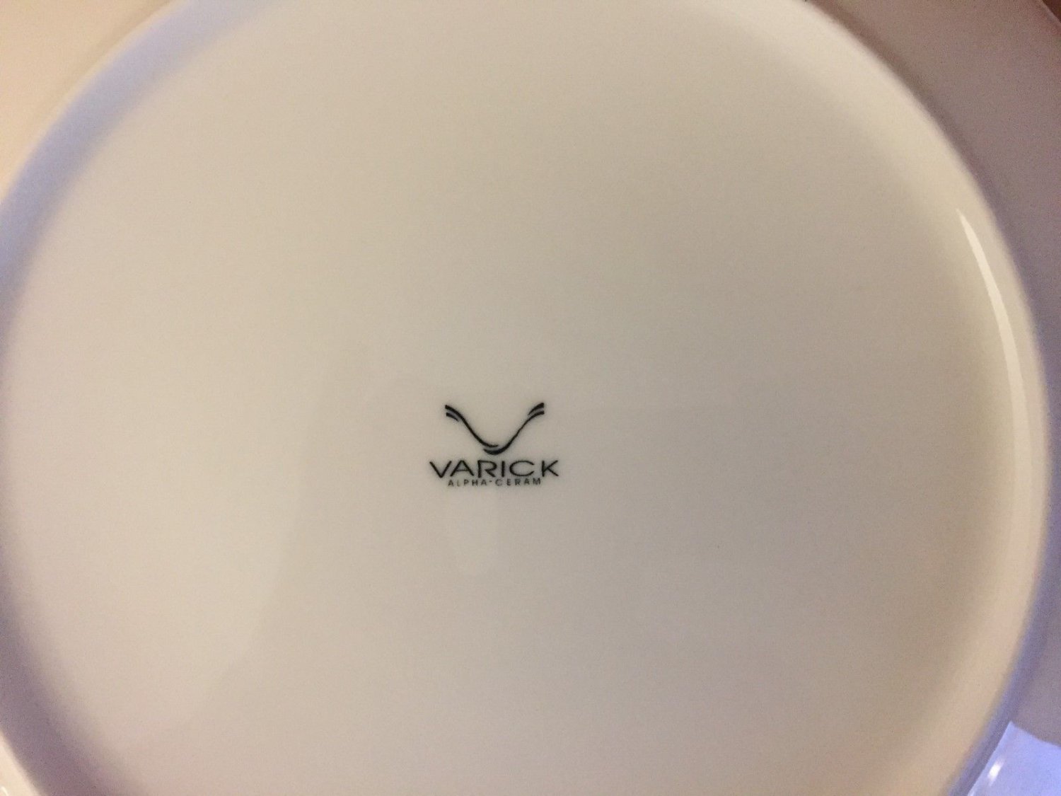 VARICK ALPHA-CERAM - 12" james beard foundation plate with box and holder