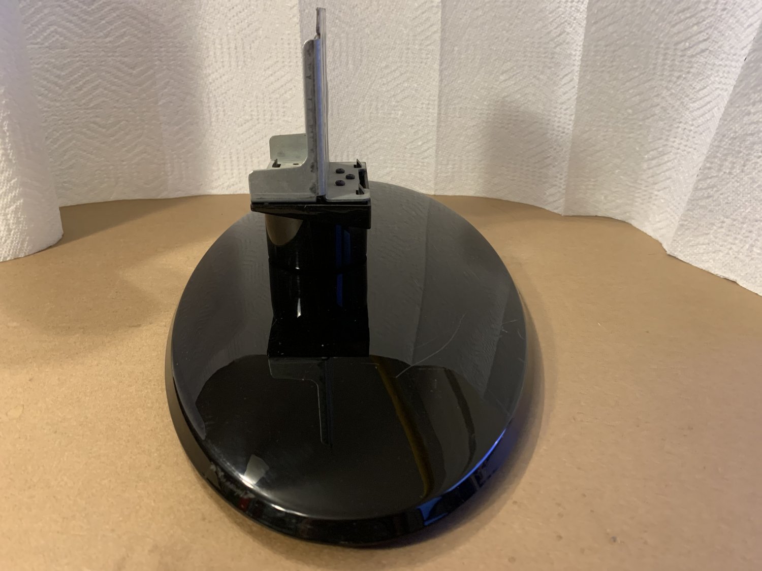 Base Leg Stand from ELEMENT ELDFC322 TV