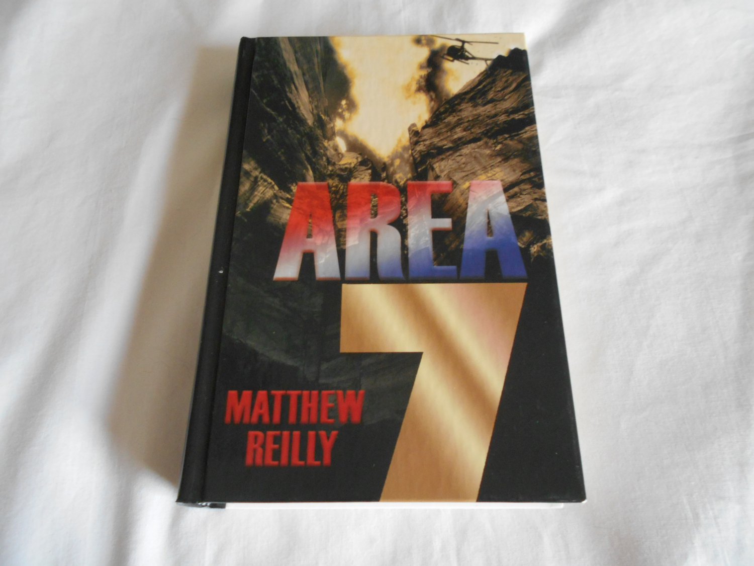 Area 7 by Matthew Reilly (2001) (L21a2) Shane Schofield #2, Thorndike ...