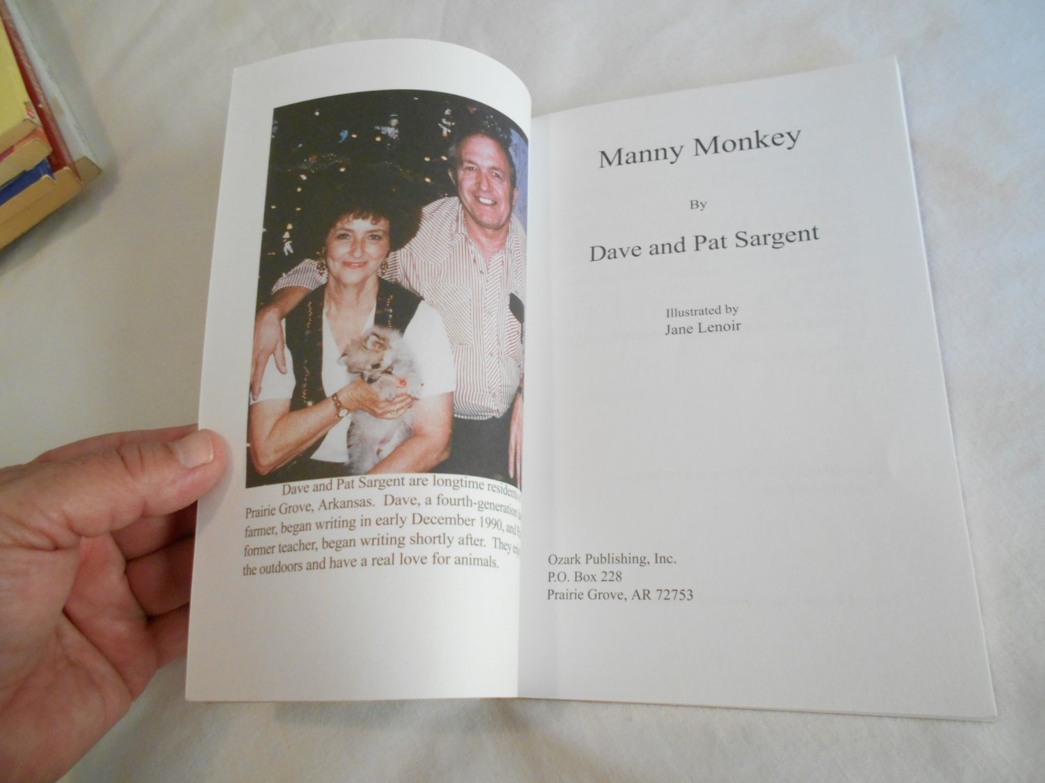Manny Monkey: Friendship by Dave and Pat Sargent (2001) (L23c4) SIGNED ...