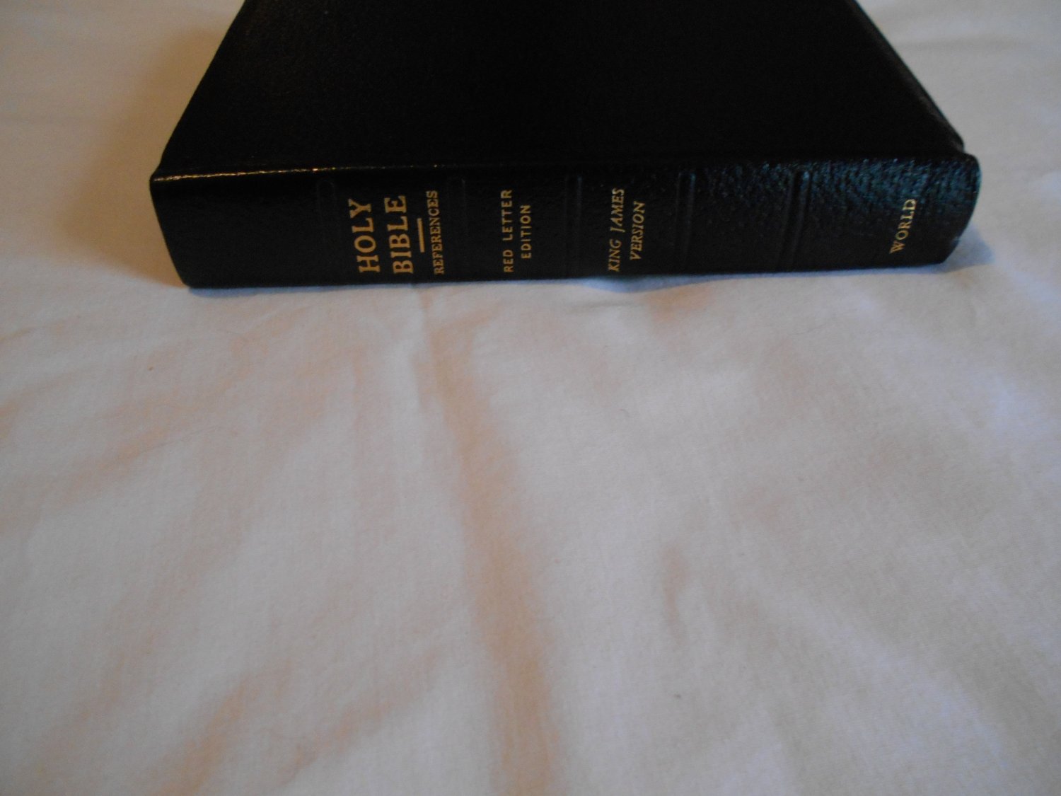 Holy Bible Red Letter Edition King James Version (2005) (R74d6) World ...