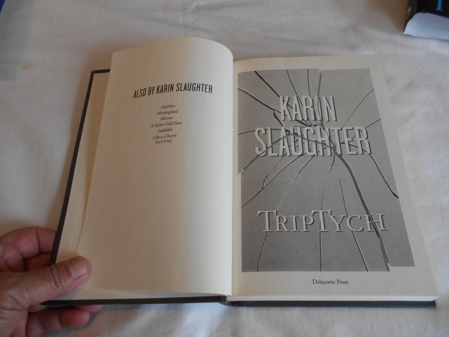 Triptych by Karin Slaughter (2006) (R74d4) Will Trent #1, Delacorte Press HC