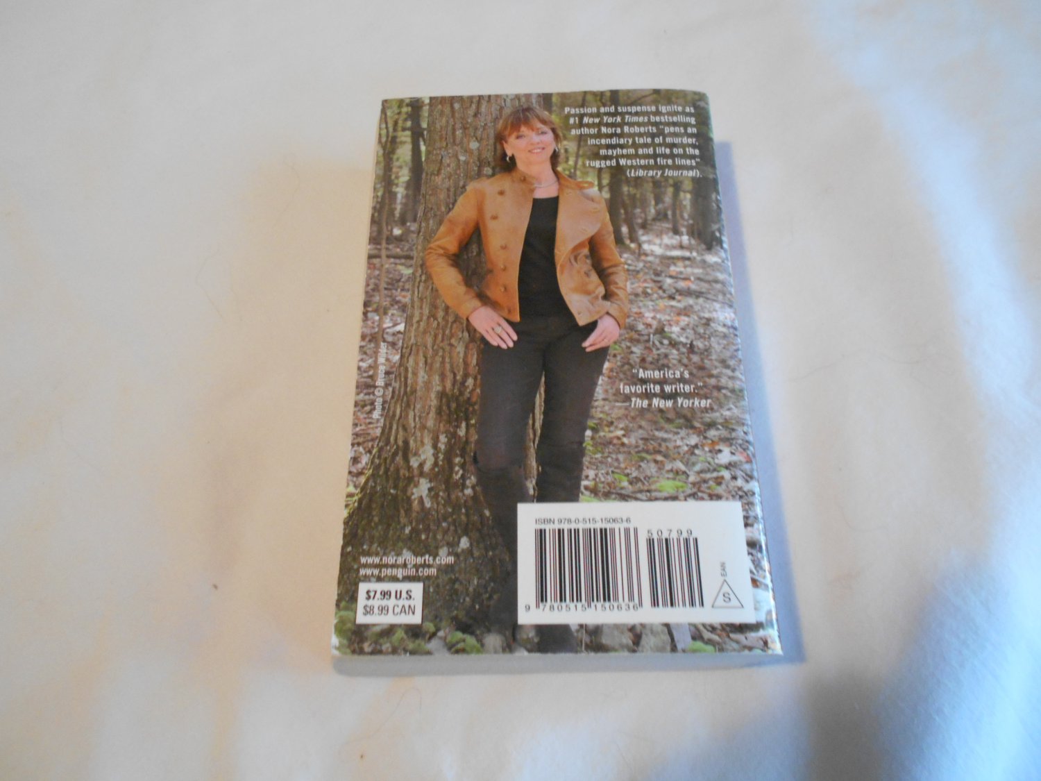 Chasing Fire by Nora Roberts (2012) (R2) Jove Books PB