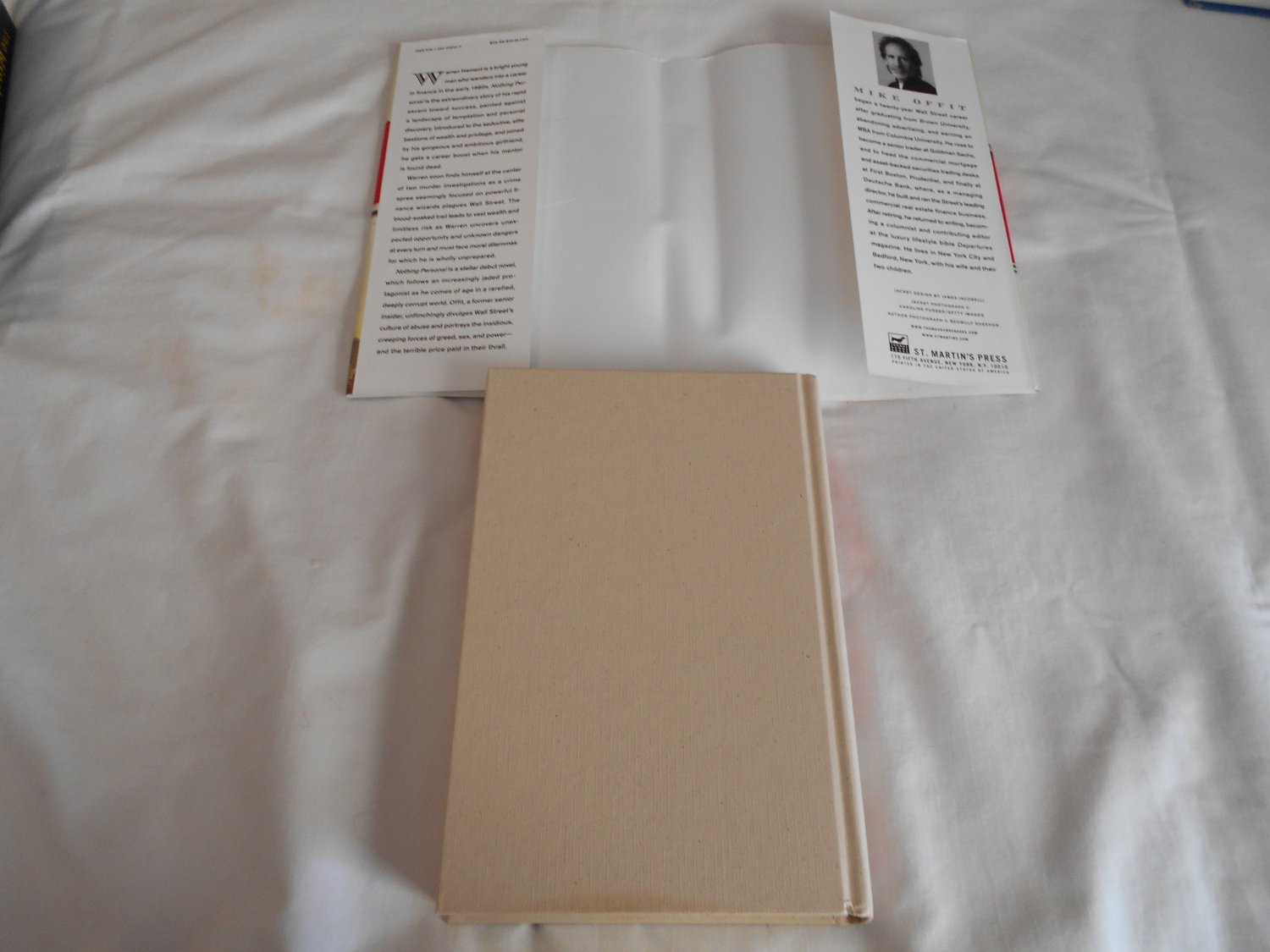 Nothing Personal: A Novel of Wall Street by Mike Offit (2014) (R7 ...