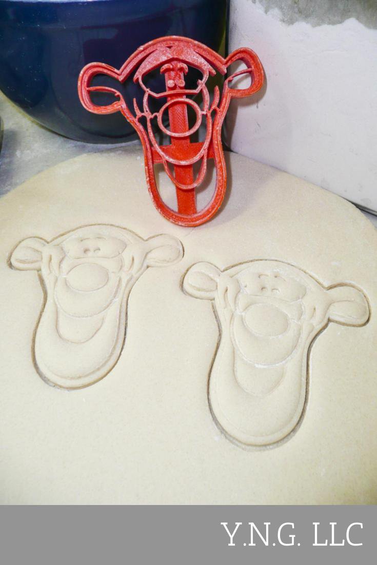 Tigger from Winnie the Pooh Disney Character Cookie Cutter Baking Tool ...