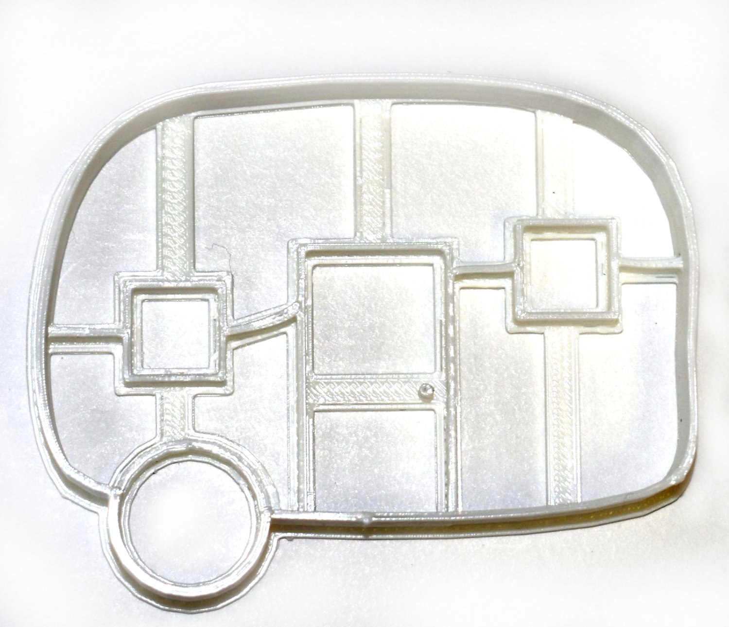 CAMPER TRAILER TRAVEL ADVENTURE CAMPING VINTAGE COOKIE CUTTER USA PR831