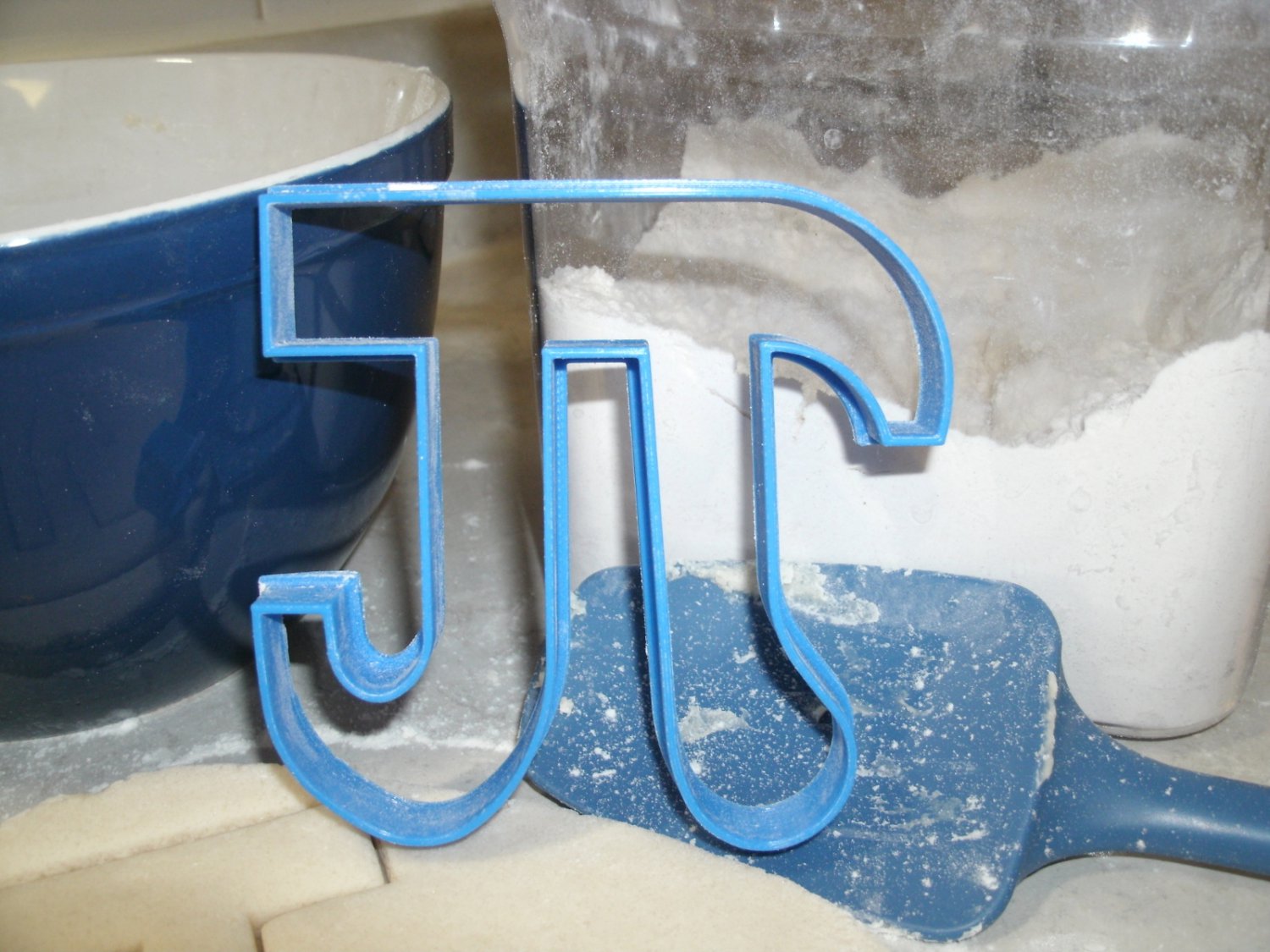 PI 3.14 SYMBOL MATH CIRCLE CIRCUMFERENCE DIAMETER COOKIE CUTTER USA PR610