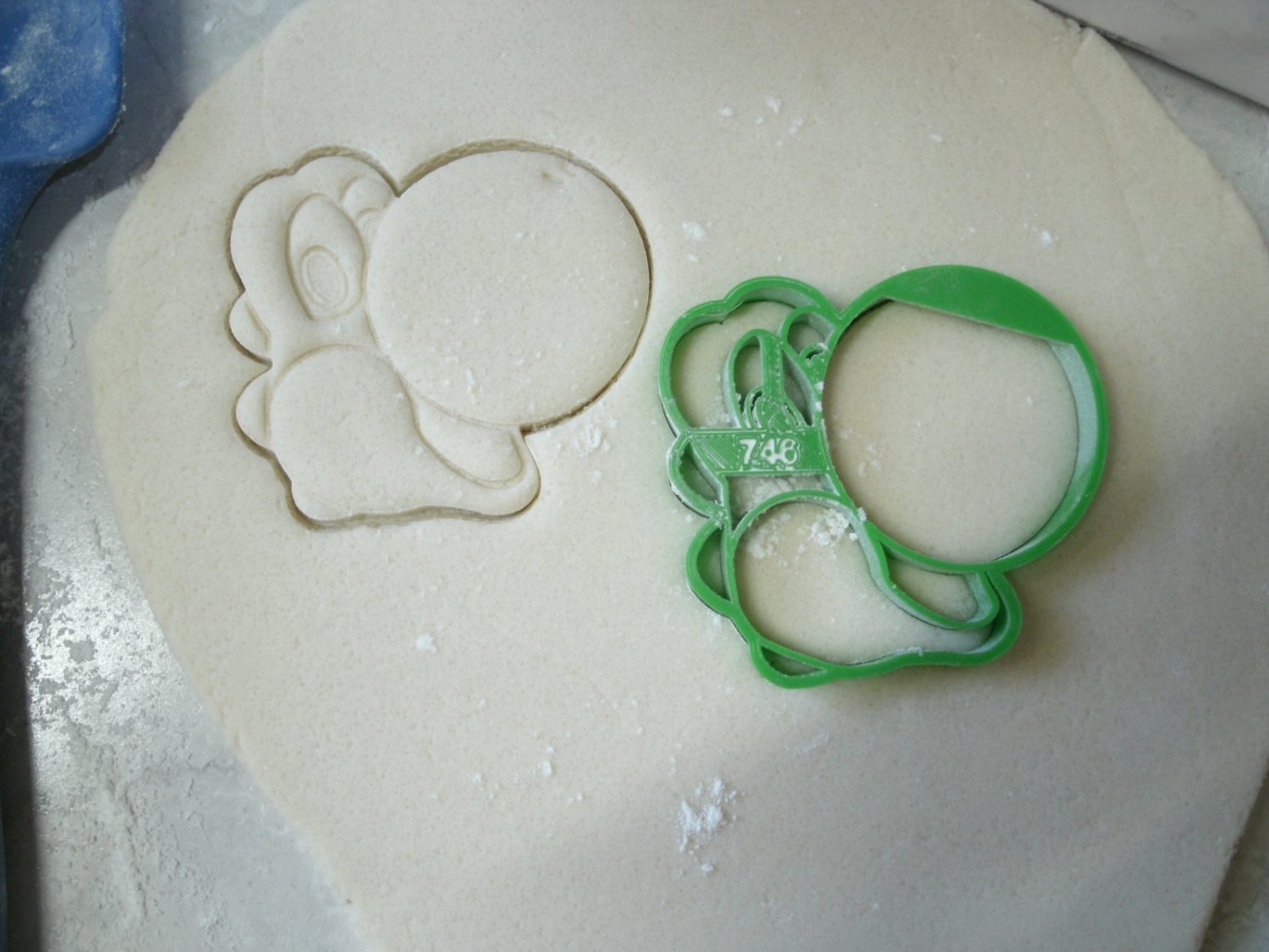 YOSHI MARIO BROTHERS NINTENDO VIDEO GAME MOVIE CARTOON COOKIE CUTTER ...