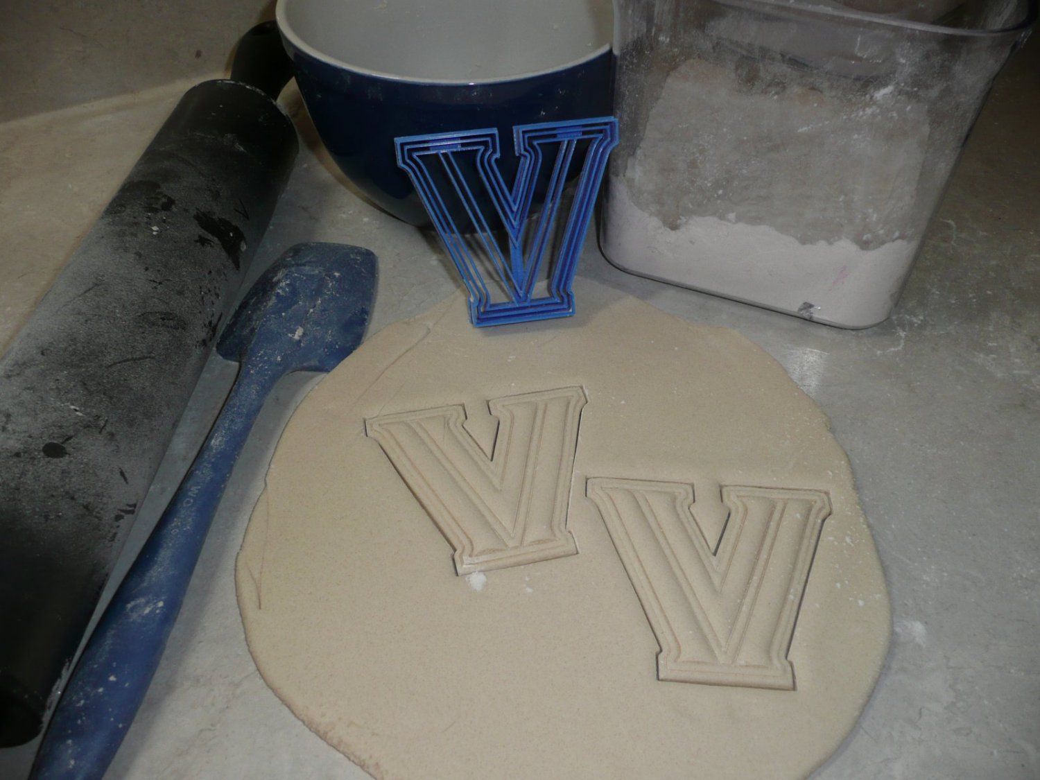 Villanova University Wildcats V Logo Sports Athletics Cookie Cutter USA ...