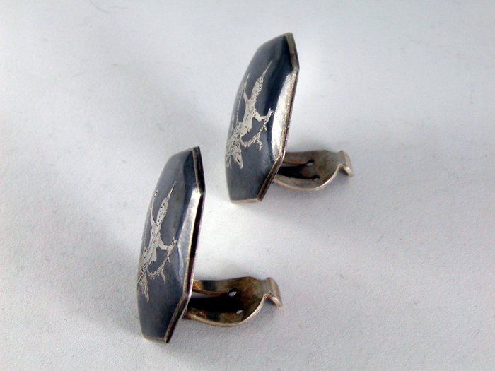 VINTAGE STERLING SILVER NIELLO SIAM CLIP ON EARRINGS VINTAGE STERLING SILVER NIELLO SIAM CLIP ON EARRINGS