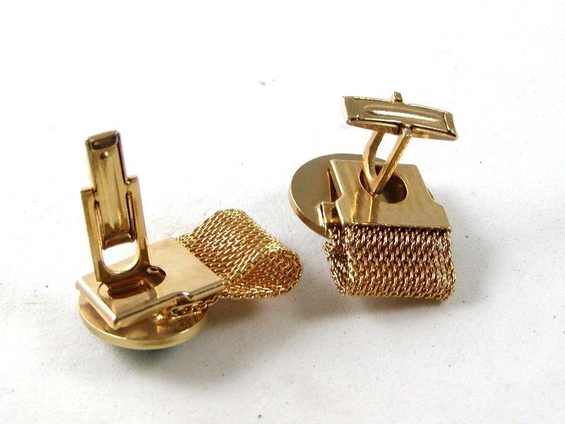 1970's Gold Tone & Blue Wrap Around Cufflinks 102616
