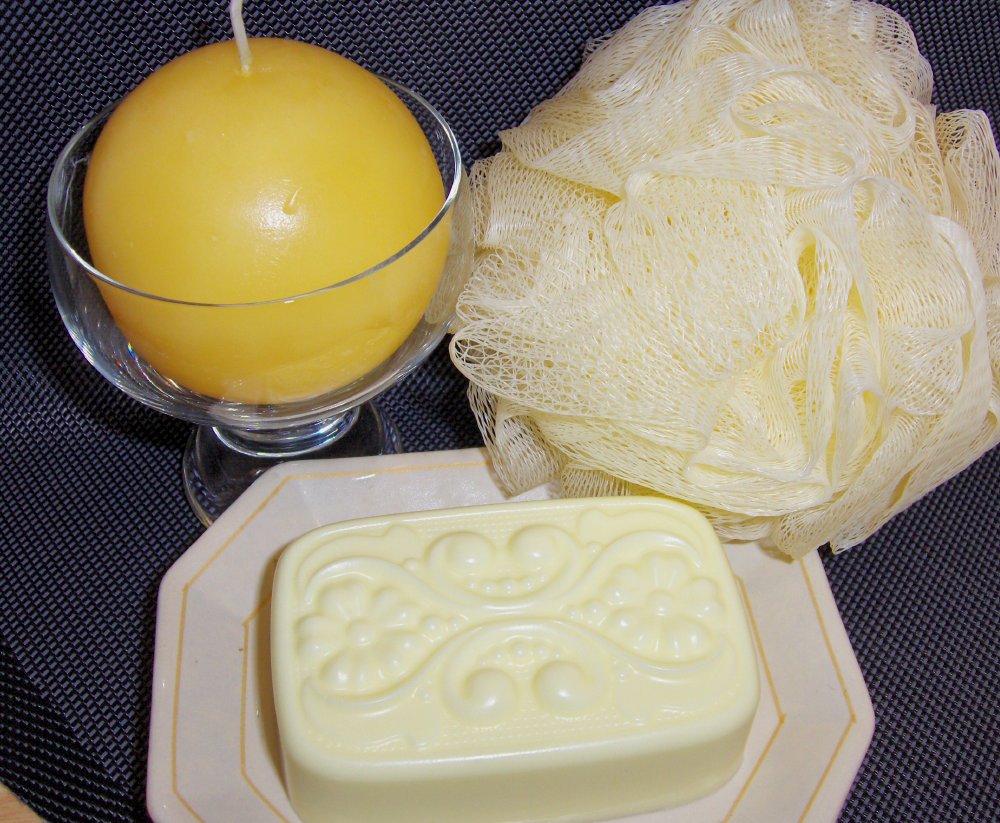 Lemon Cream Victorian Soap with Emu Oil