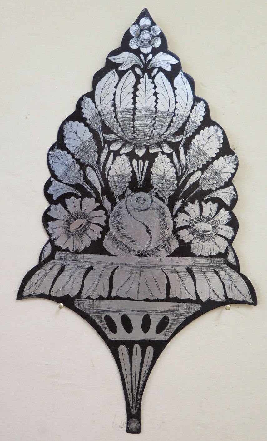 Antique Incision A Engraving On Iron Frieze Decorative Painting Floral ...