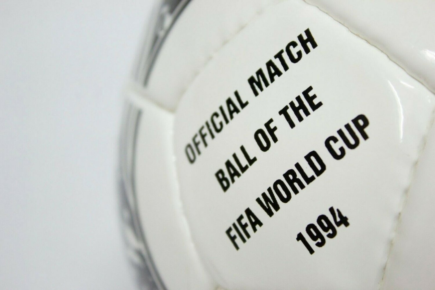 Adidas Questra Balloon | Soccer Ball No.5 | FIFA World Cup Match Ball 1994