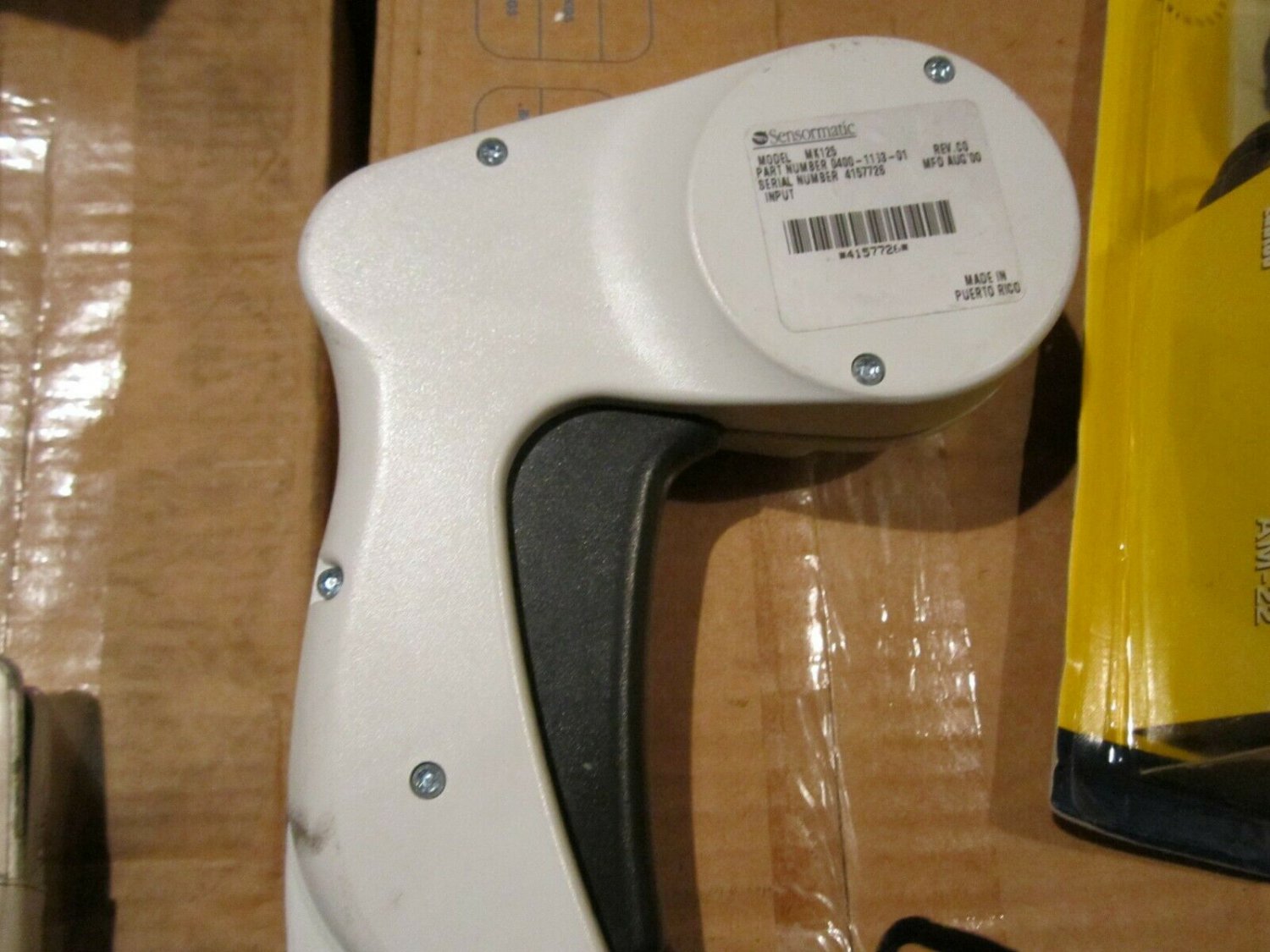 MK125 Hand Detacher - Sensormatic RFRB