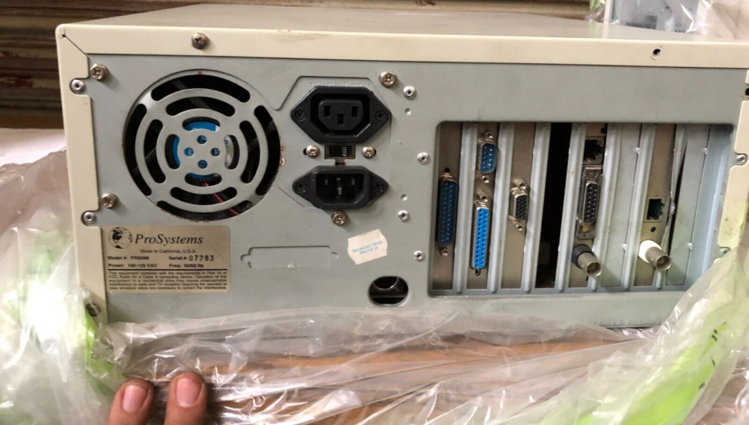 Vintage Retro PC Case Beige Computer Case AT Desktop White pentium 133 25