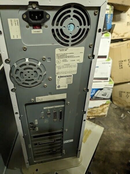 Vintage Retro PC Case Beige Computer Case AT Desktop Gateway p 90 full ...