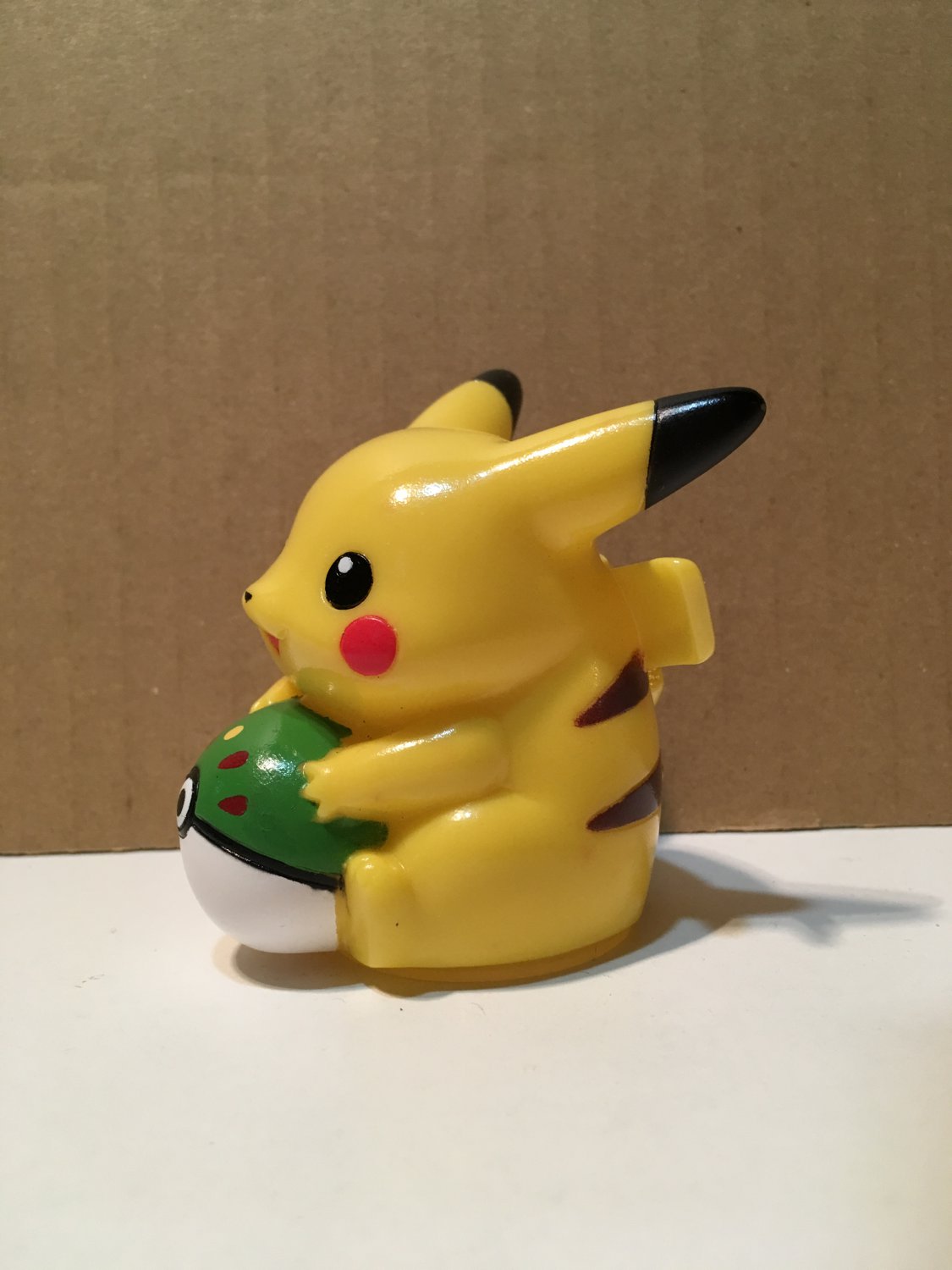 Pikachu Friend Ball Coin Piggy Bank Money Box Pokemon Banpresto Can Can ...